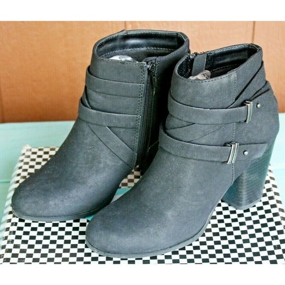 Soda | Shoes | Soda Undine Booties Womens 75 Black Western Boots Belted ...